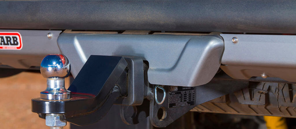 DEFENSA TRASERA CON PUNTO DE REMOLQUE - ARB 4x4 Accessories Latin America