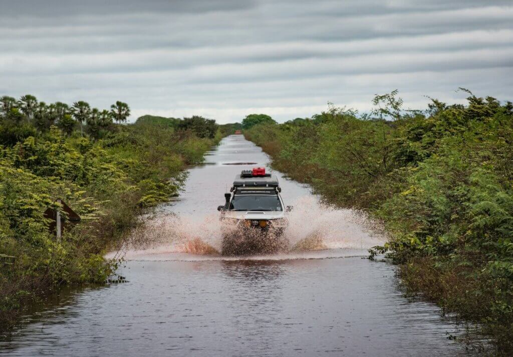 Overland the Americas: Ernesto y Taisa - ARB 4x4 Accessories Latin America